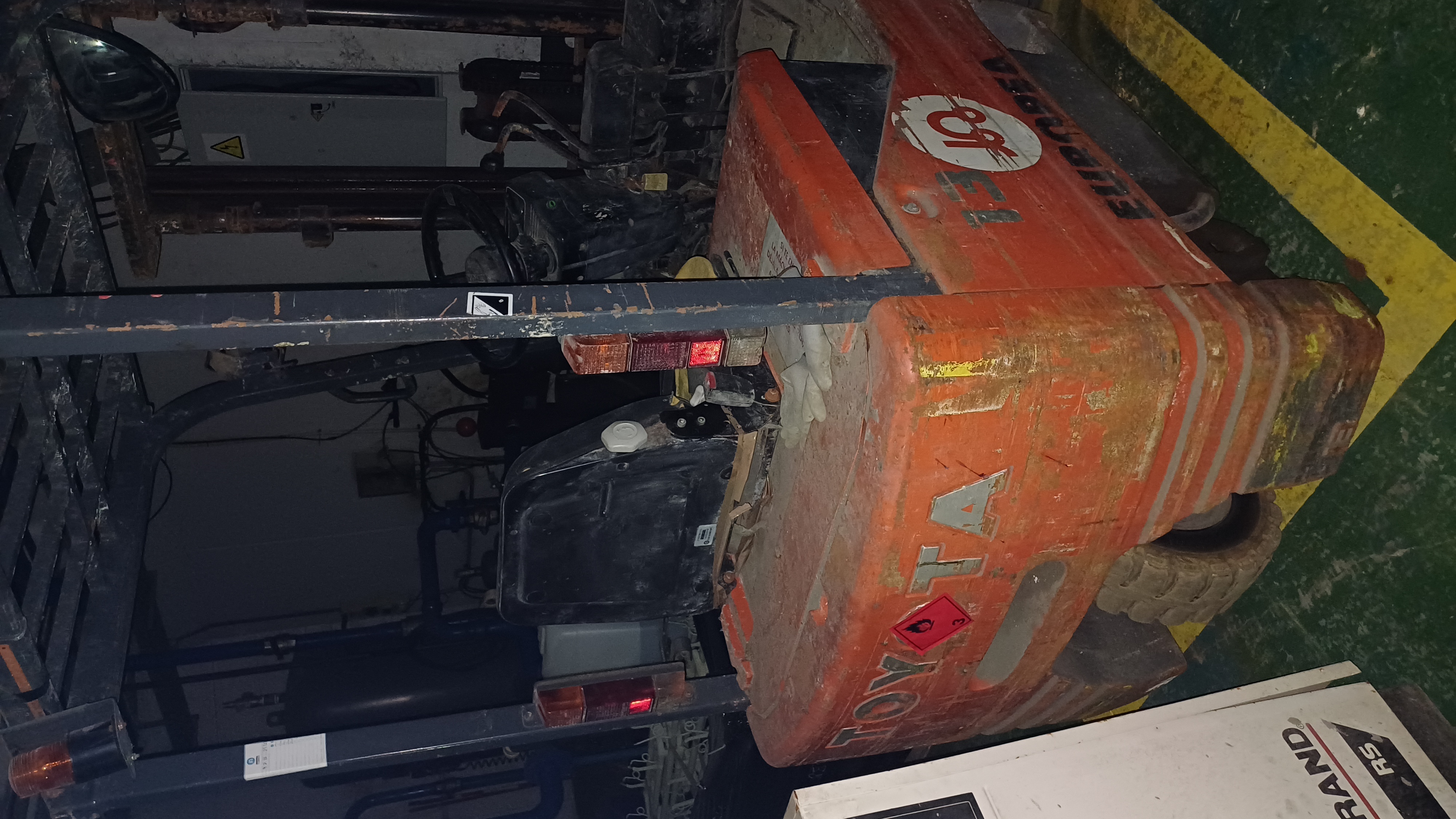 CARRETILLA ELECTRICA usada marca TOYOTA - IAG Auction